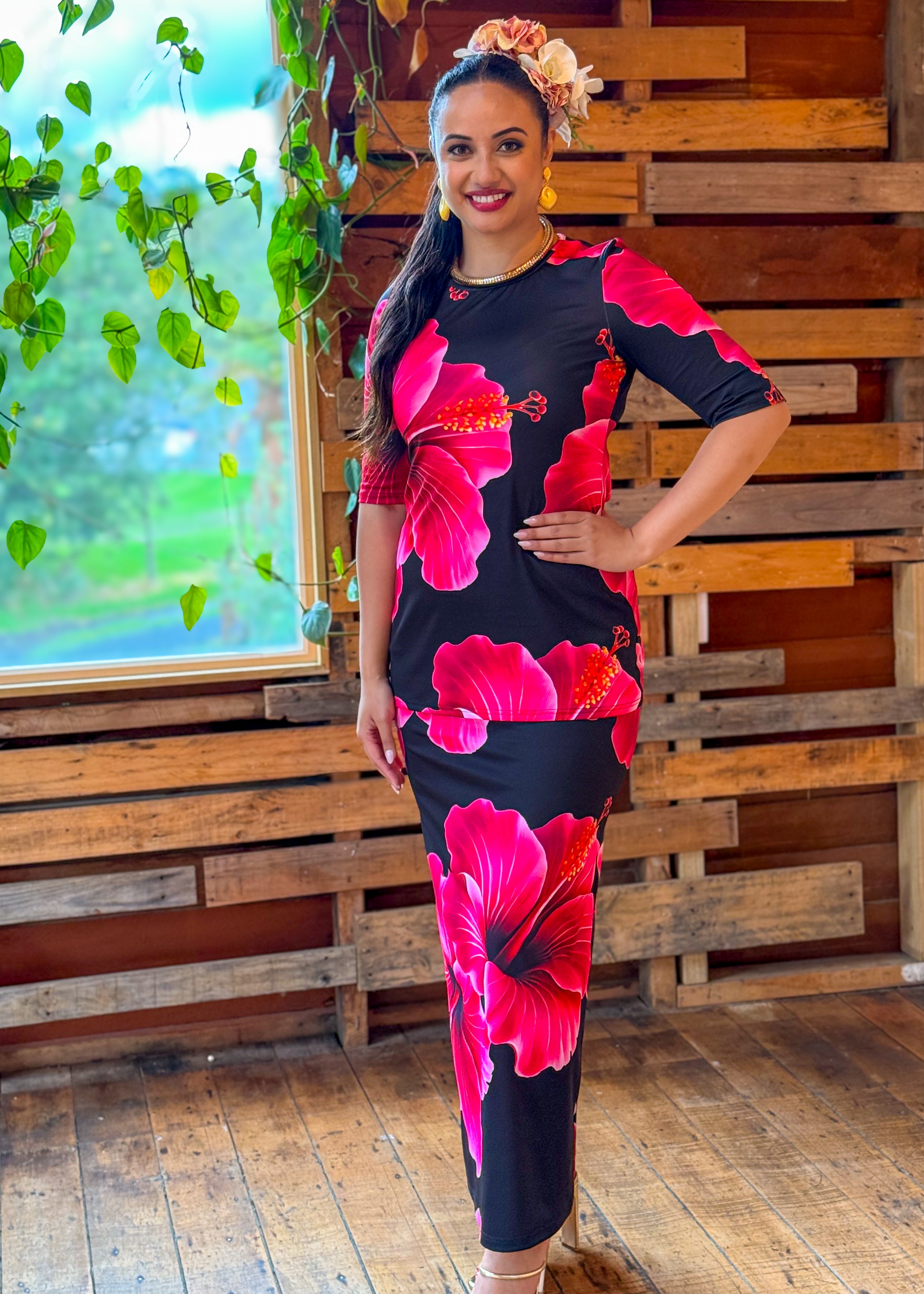 Mina Puletasi - Midnight Hibiscus – MENA